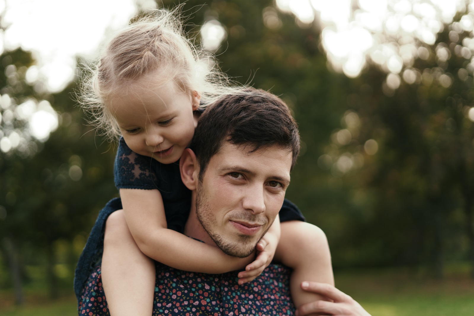 7 Consejos para Criar Hijos Felices y Saludables